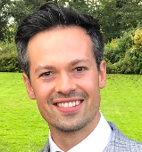 Dr. Nikolas Stoy | Invisalign